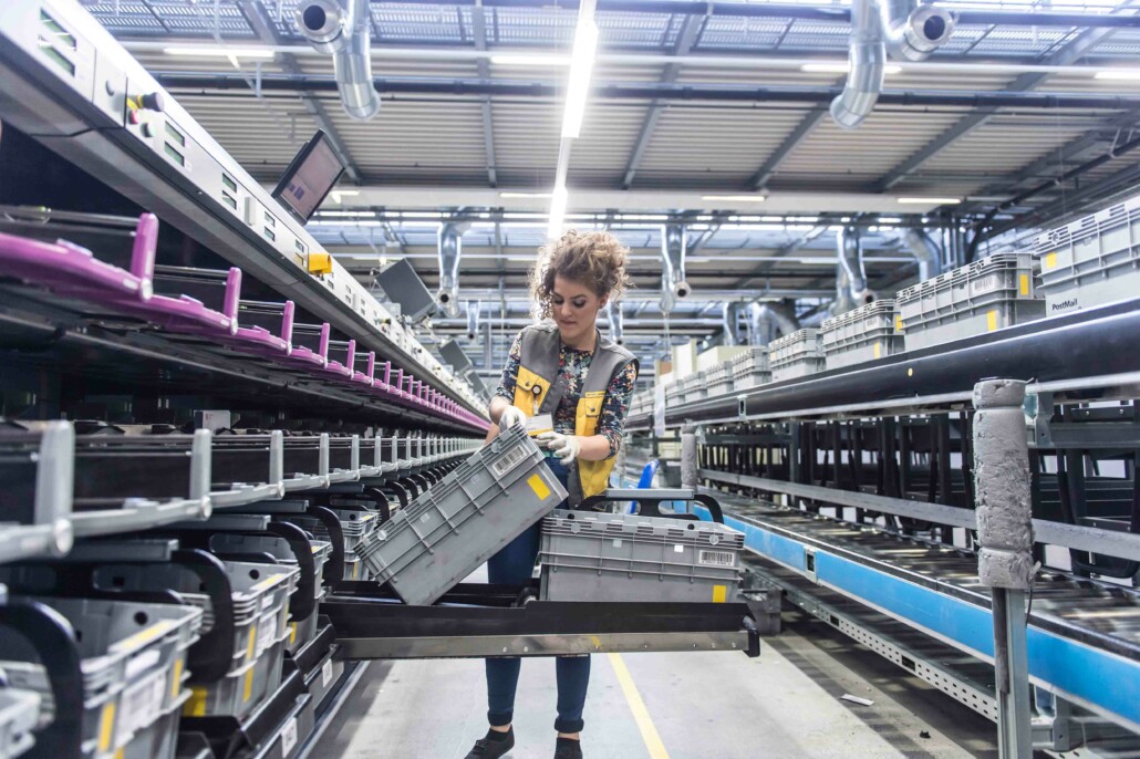 Logistics adventure: BinMan® masters container management at Swiss Post ...